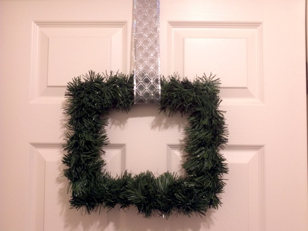 DIY: Hip to Be Square Wreath | armchairdecoratorblog